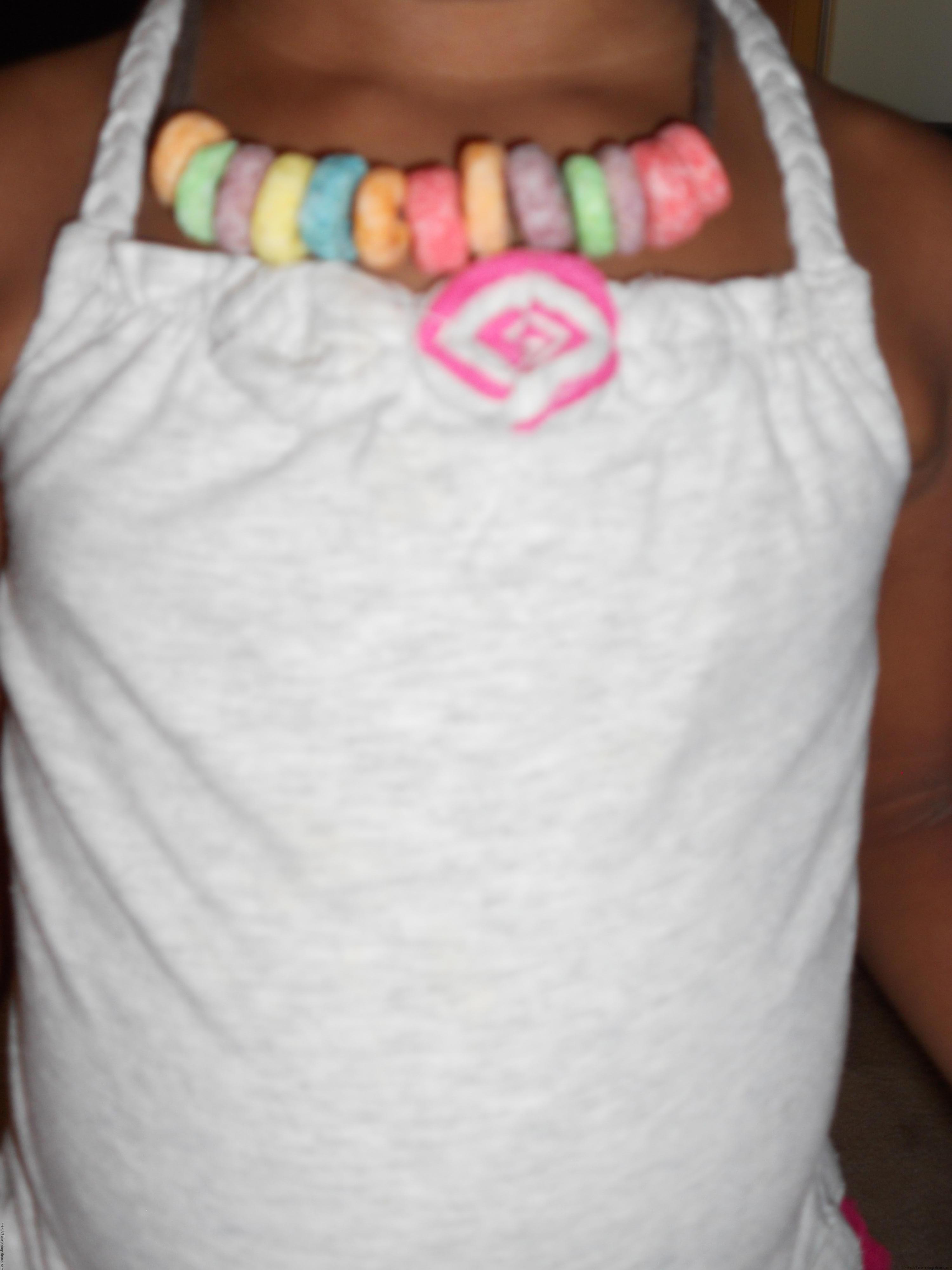 Edible Necklaces with Froot Loops or Cheerios – AHWZ