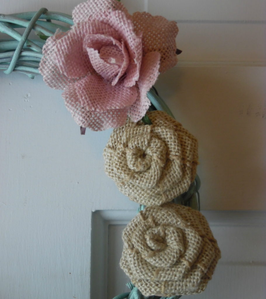 Easy No Glue Five Dollar Spring Wreath (Takes Less Than 2 Minutes)! – AHWZ