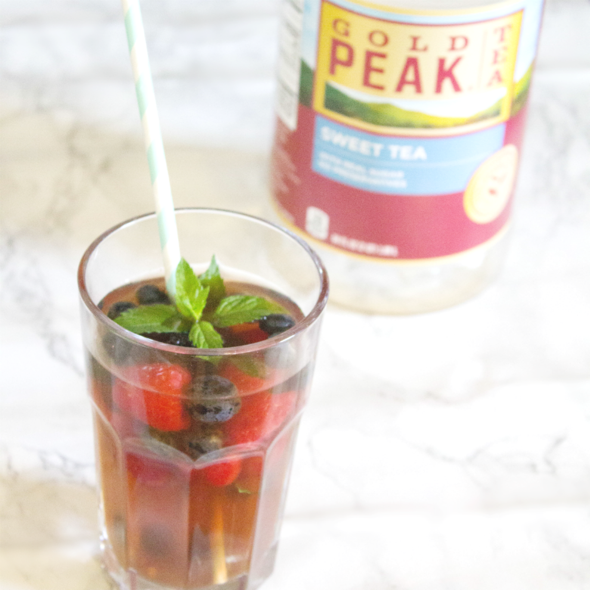 Easy Summer Dinner Ideas Plus Mixed Berry Infused Iced Tea – AHWZ
