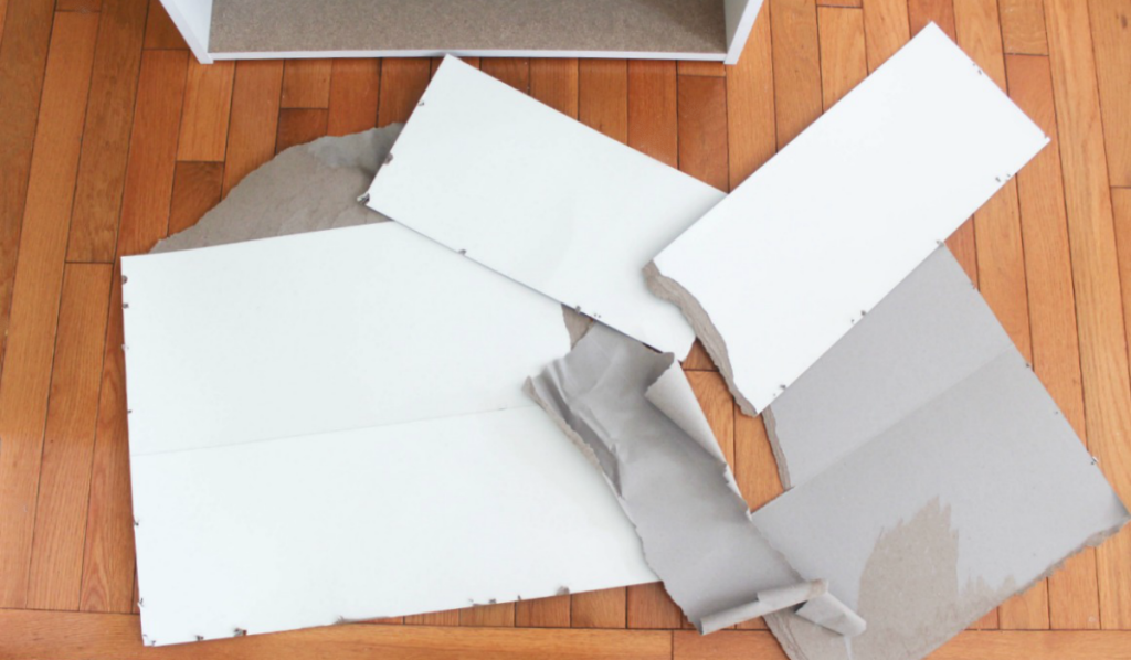 How to Restore a Broken Bookshelf – AHWZ