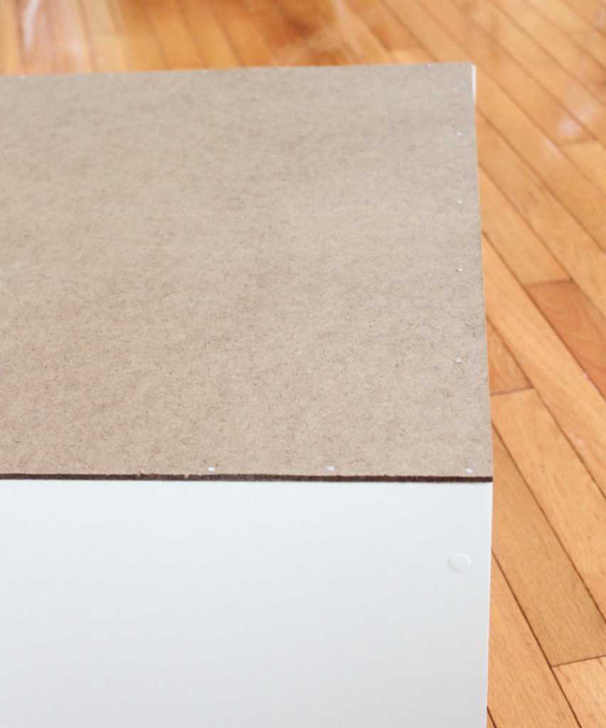 How to Restore a Broken Bookshelf – AHWZ