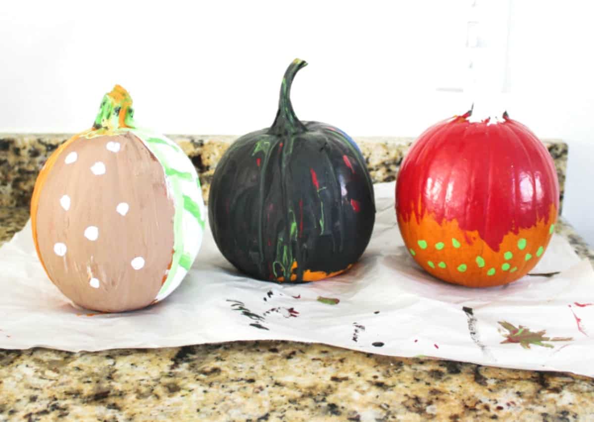 Kid Painted Pumpkins – AHWZ