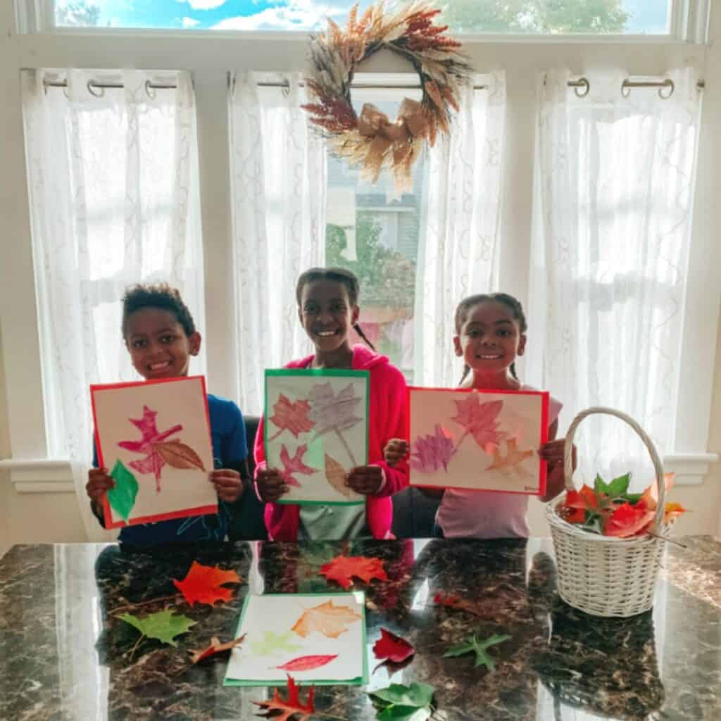 Fall Leaf Rubbing Art - Fall Activity for Kids – AHWZ