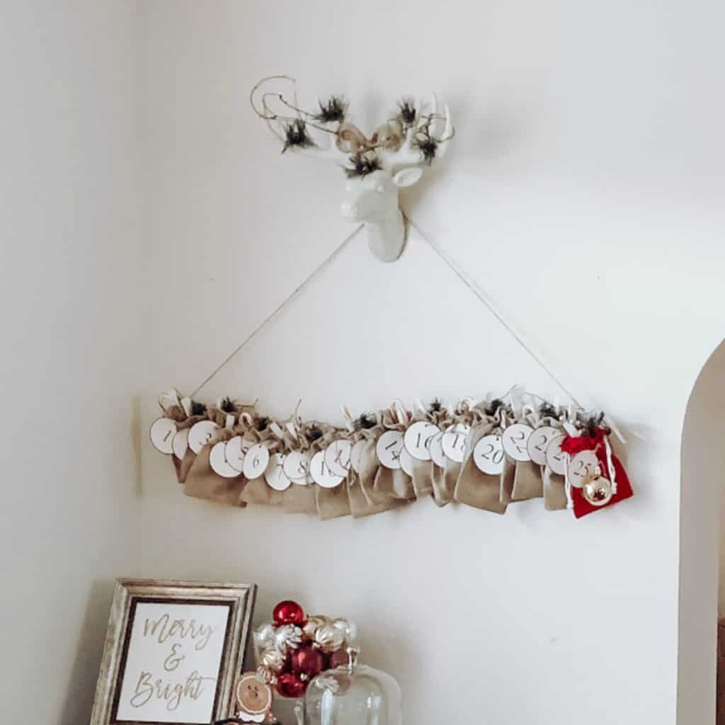 DIY Hanging Advent Calendar – AHWZ