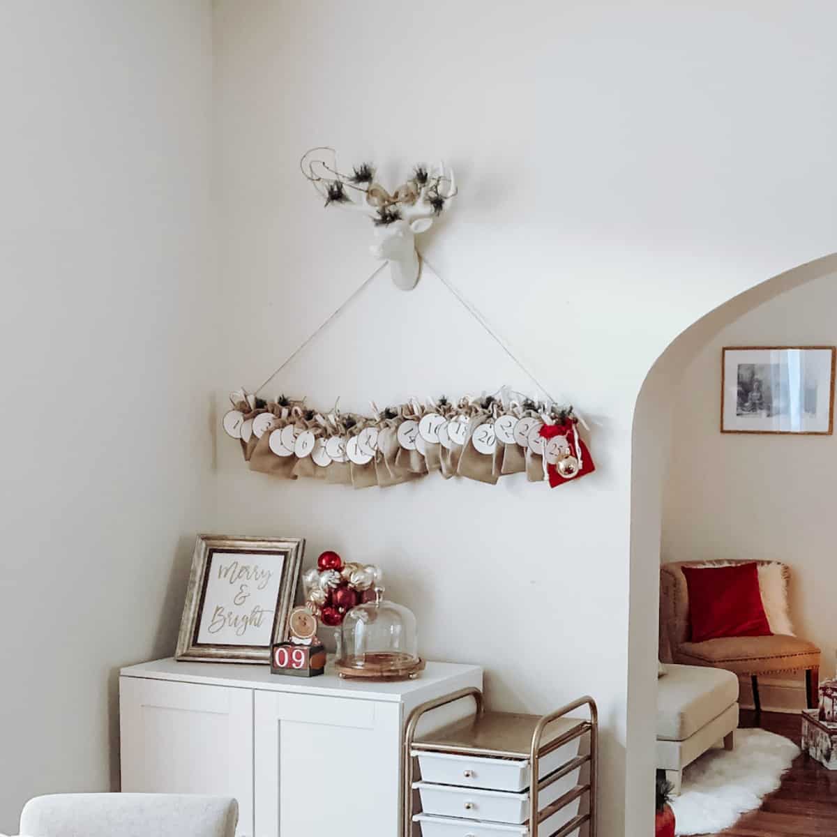 DIY Hanging Advent Calendar – AHWZ