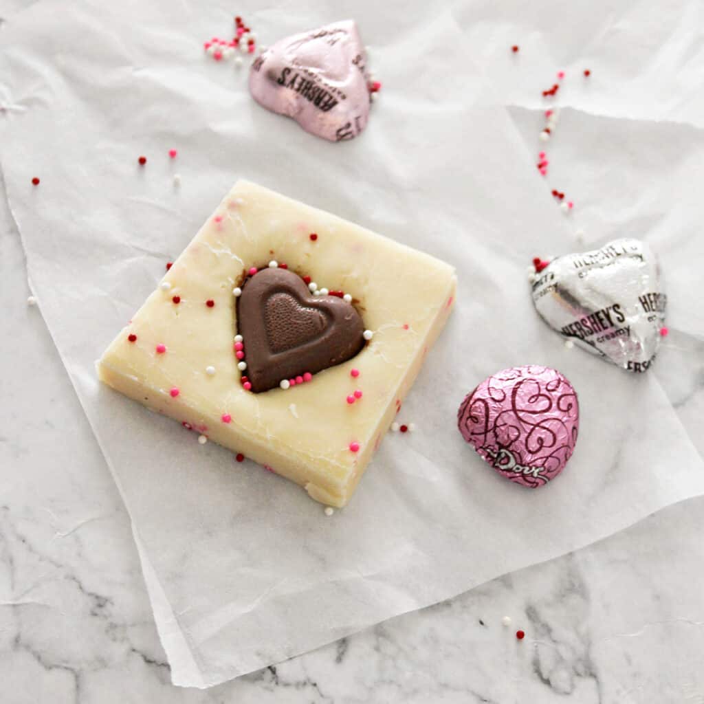 Three Ingredient Valentines Chocolate Heart Fudge – AHWZ