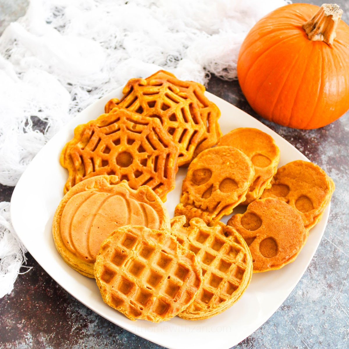 Pumpkin Waffles for Kids – AHWZ