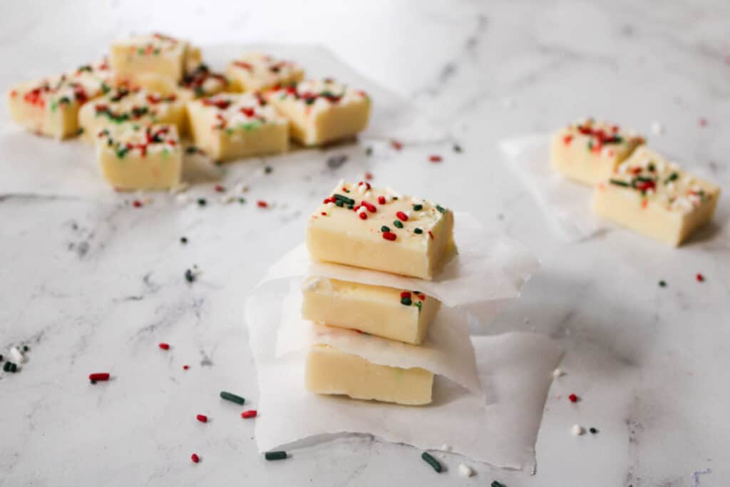 White Christmas Fudge Recipe – AHWZ
