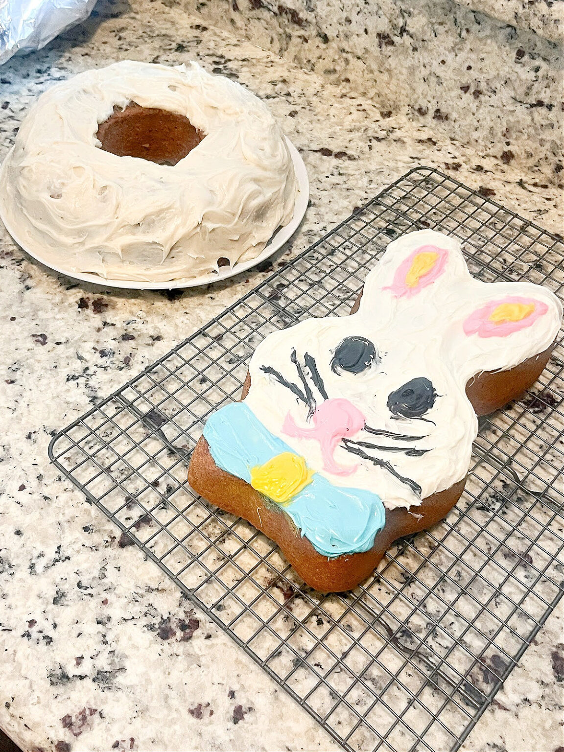 Bunny-Shaped Cake – AHWZ
